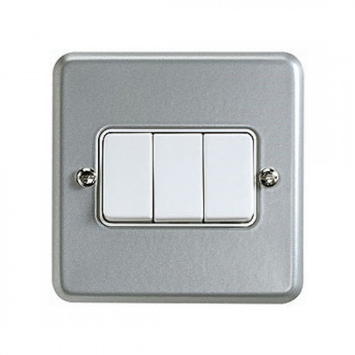 MK Electric K3593ALM Metalclad Plus 3 Gang 2 Way Plateswitch With ...
