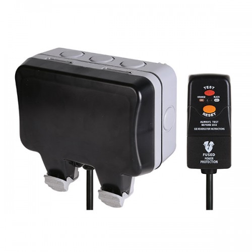 Outdoor Pole Electrical Plugs
